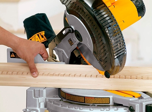 Торцовочные пилы — купить в официальном магазине Dewalt