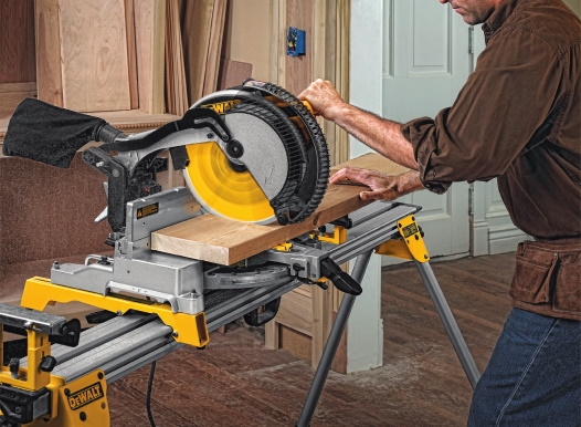 Торцовочные пилы — купить в официальном магазине Dewalt